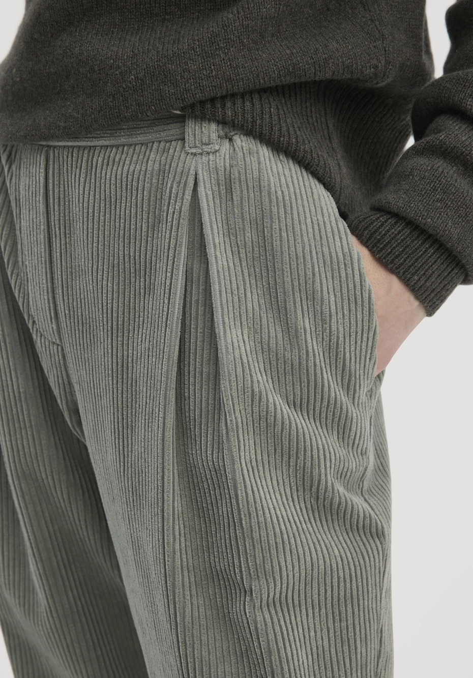 Cordhose Relaxed aus reiner Bio-Baumwolle in Steppengras | hessnatur